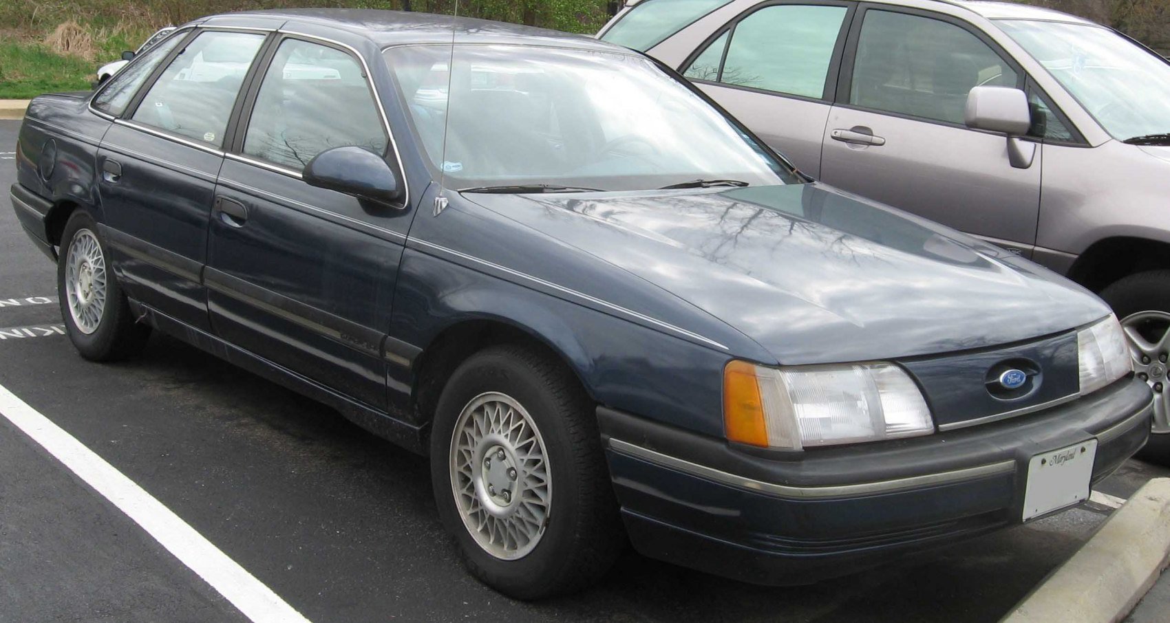 Ford Taurus technical specifications and fuel economy